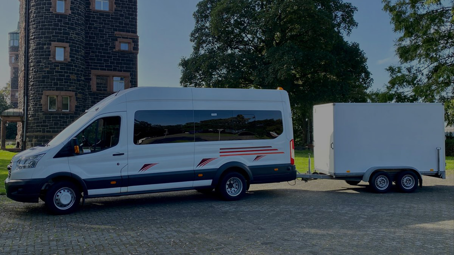 Touring-Van Rental in Duisburg – The right Van for your Tour